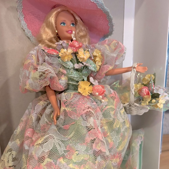 Barbie | Toys | Vintage 994 Mattel Spring Bouquet Limited Edition ...